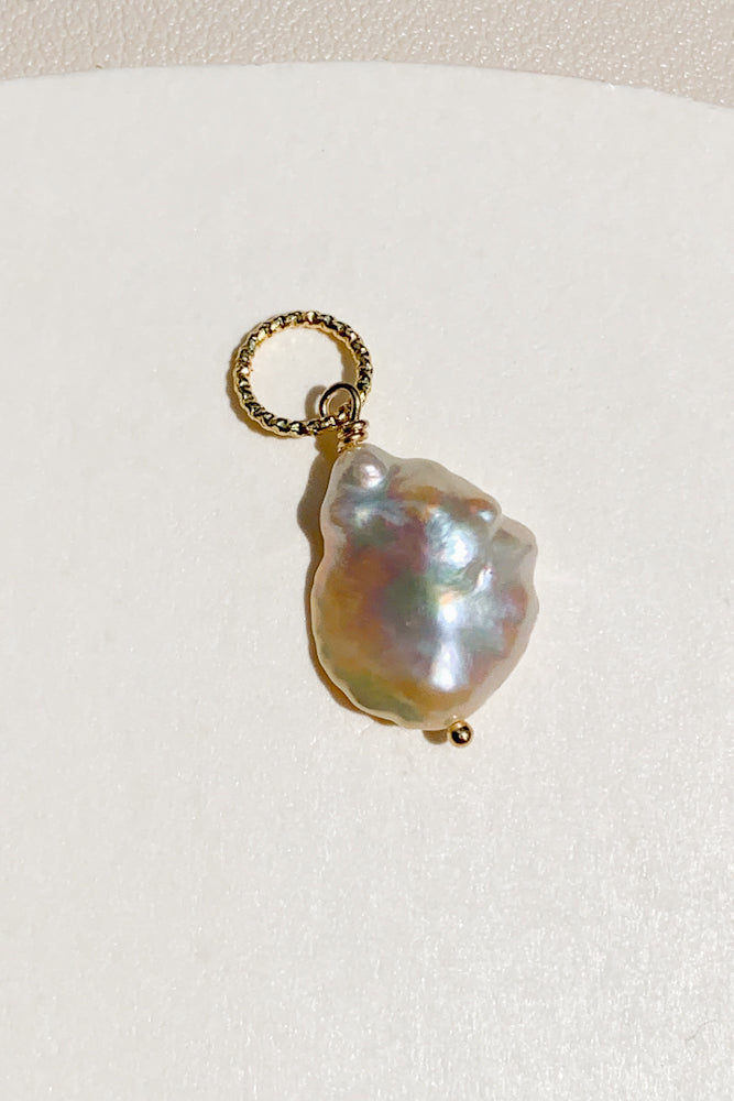 Baroque Pearl Charm – SSFW