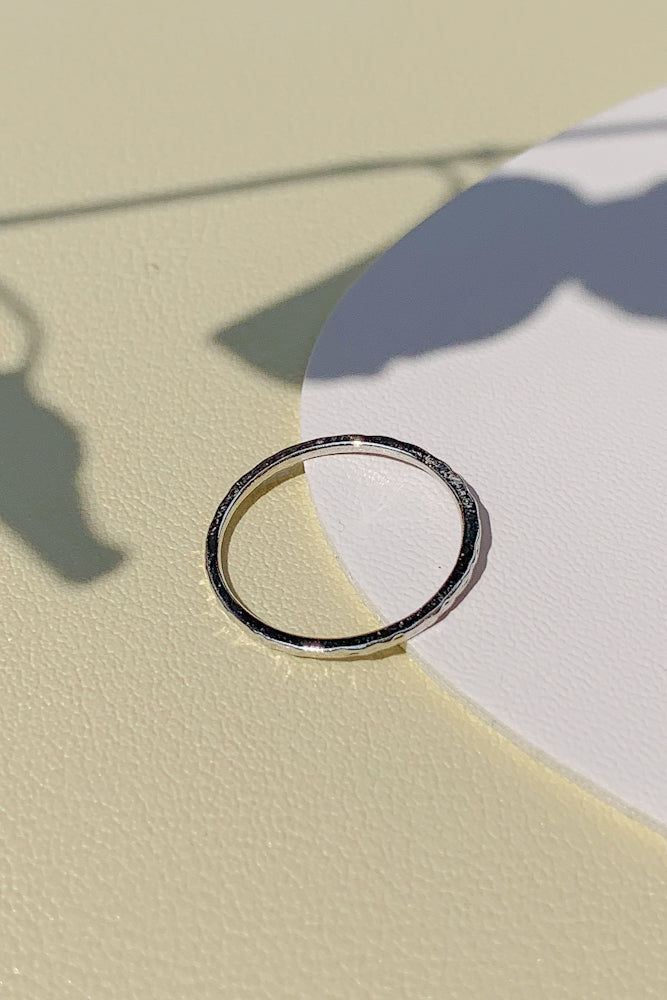 Hammered Fine Ring (925 Silver) – SSFW